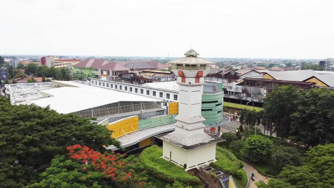 Tugu Idenditas di Sebelah Hypermart Ini Ternyata Titik Tengah Kabupaten ...