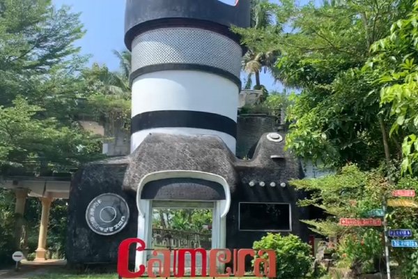 Mengunjungi Rumah Kamera, Galeri Lukisan Unik di Magelang Karya Tanggol ...