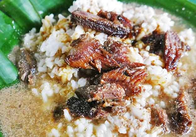 Menikmati Kelezatan Nasi Gandul, Kuliner Khas Pati di Warung Pak ...