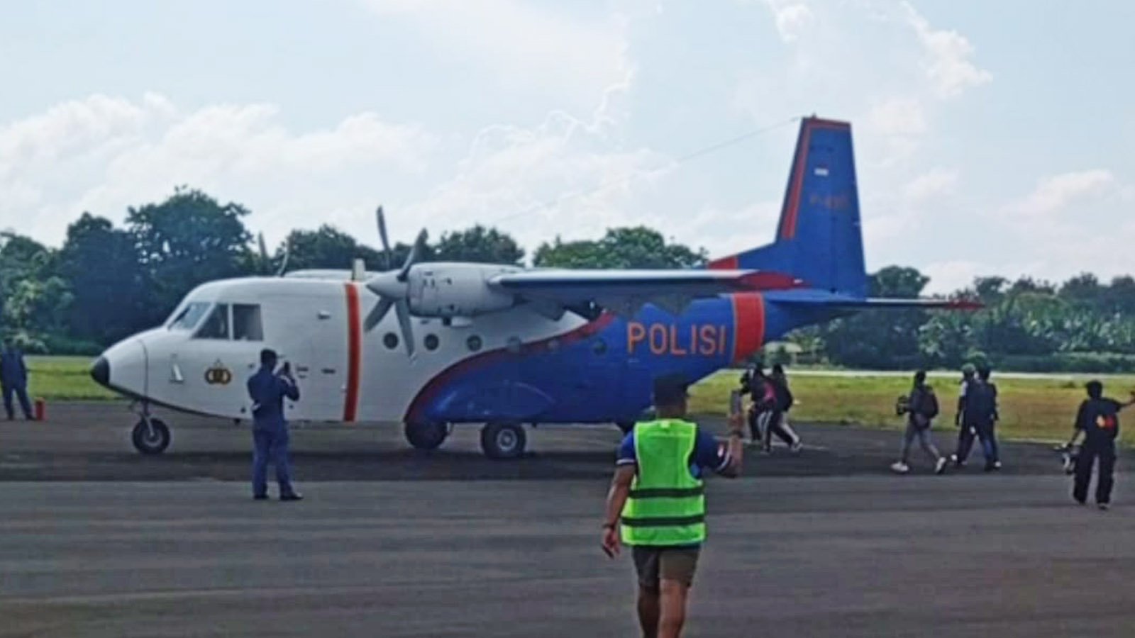 Bandara Dewadaru Karimunjawa Beroperasi Juli, Wisatawan Bisa Gunakan ...